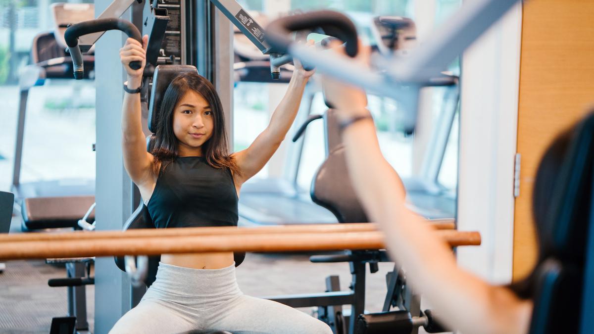 Tren Shy Girl Workout, Olahraga Buat Kamu yang Takut Dikelilingi Orang ...