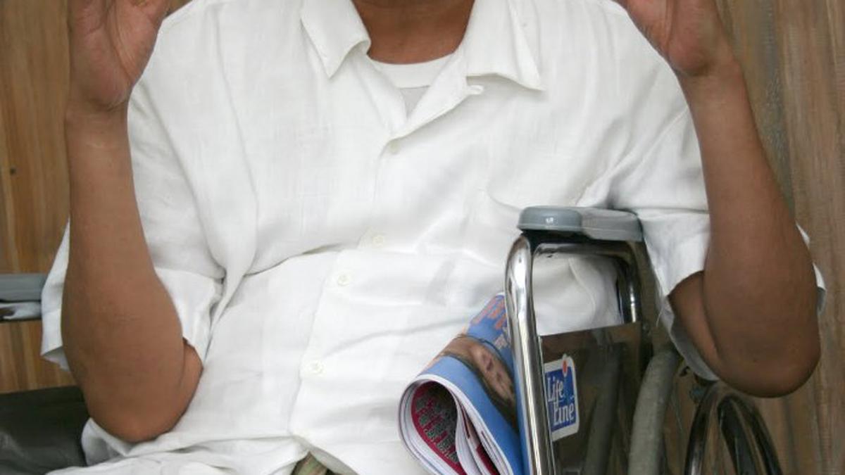 Lucunya Pepeng Ketika Tampil di Stand Up Komedi - Lifestyle Fimela.com