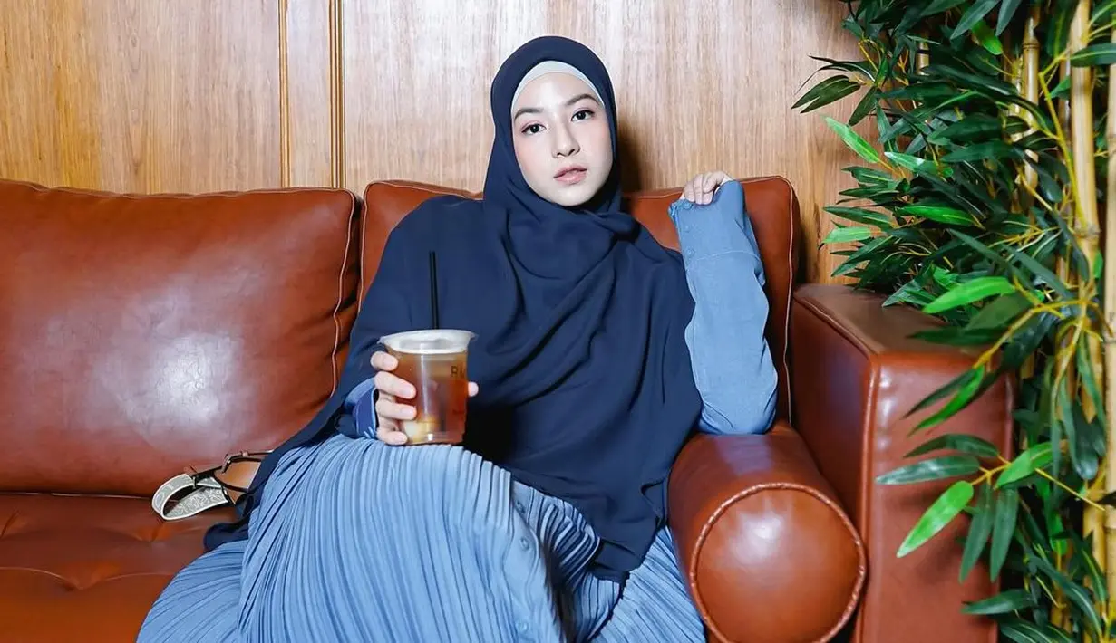 Model Hijab Natasha Rizki, Inspirasi Cantik Ramadan dan Lebaran - Photo Fimela.com
