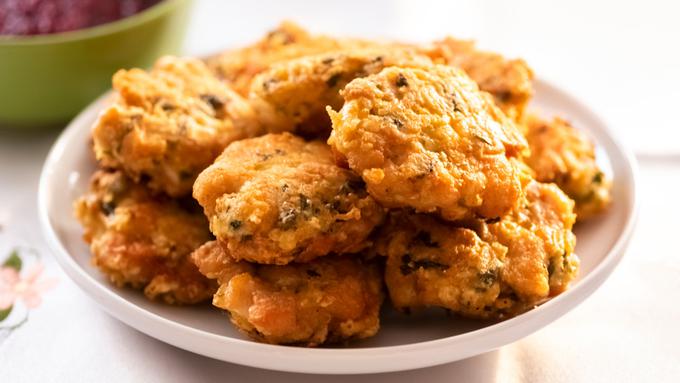 Resep Bakwan Oncom Goreng Sederhana - Food Fimela.com