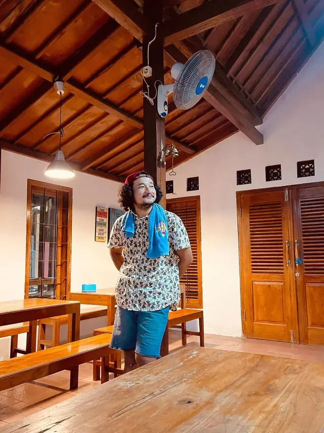 Vakum dari Dunia Hiburan, Ini 7 Potret Terbaru Isa Bajaj Pilih Bisnis di Kampung Halaman - Hot ...