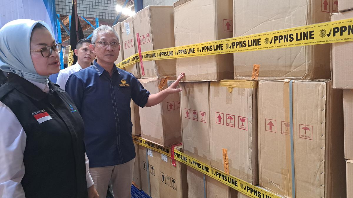 430 Karton Obat Tradisional Ilegal Pereda Nyeri dan Penggemuk Badan ...