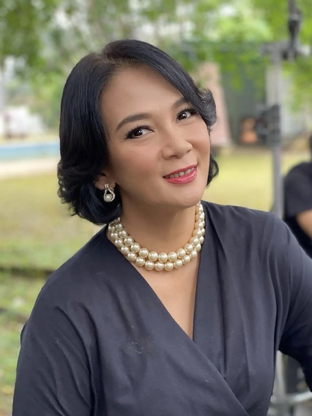 5 Potret Gaya Dian Nitami yang Tetap Awet Muda di Usia 50 - Fashion ...