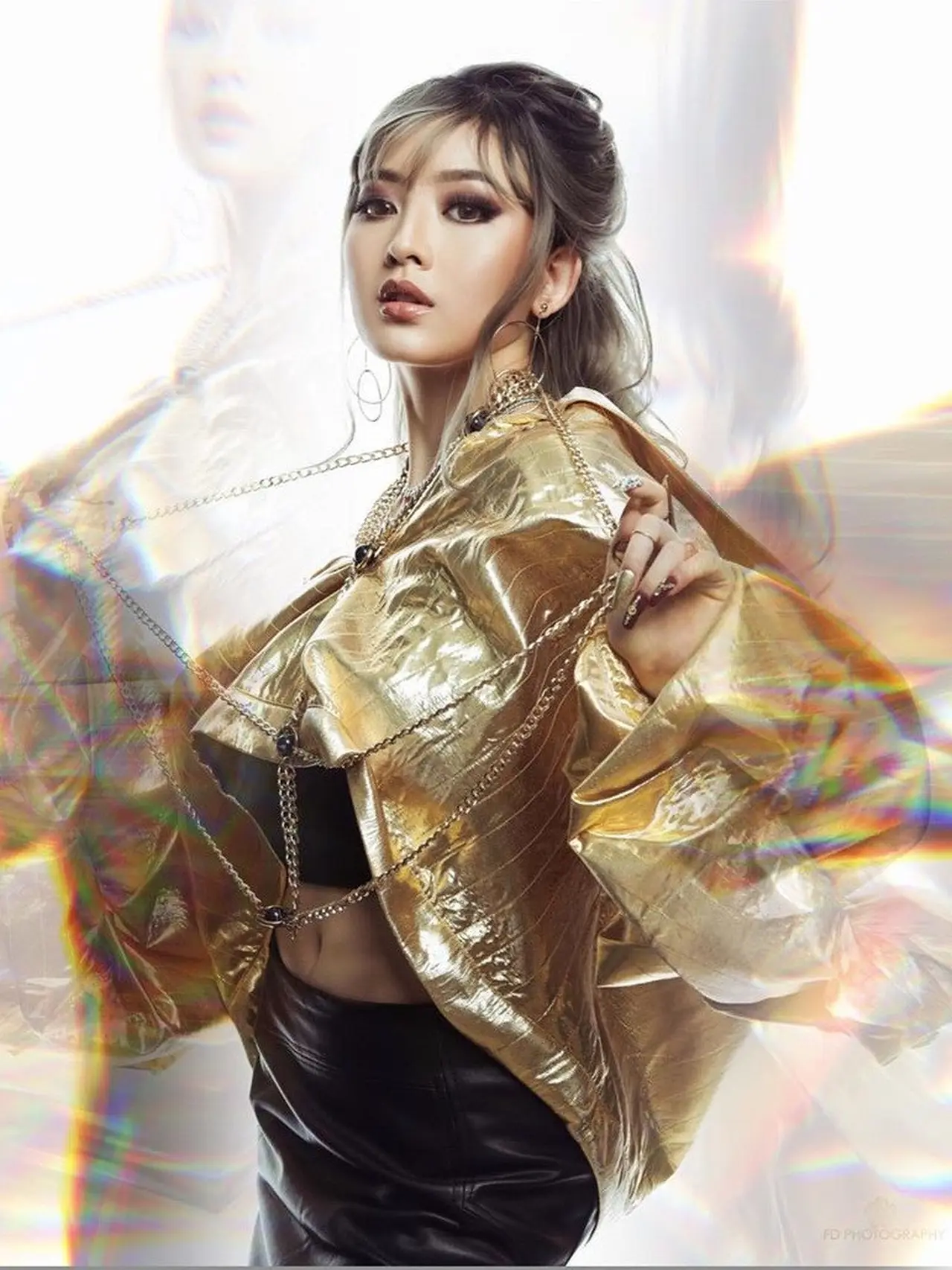 7 Gaya Pemotretan Natasha Wilona Bertema 'Beautiful Courgae', Tampil ...