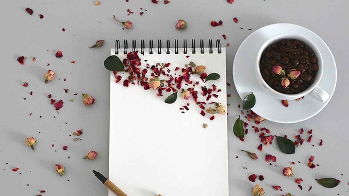 Arti Booklet, Ketahui Fungsi, Struktur, dan Cara Membuatnya