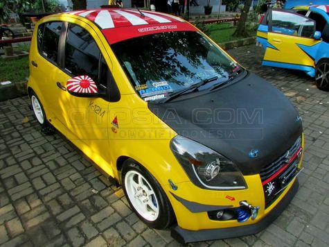 Fresh! Aroma Balap Suzuki Splash Kuning - Berita Otosia.com