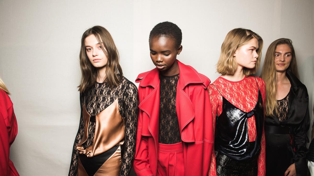 Asian NewGen Fashion Award Siap Lahirkan Desainer Muda Bertalenta ...