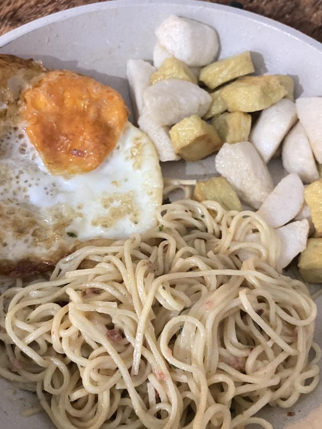 6 Potret Topping Spaghetti Ini Nyeleneh, Tak Sesuai dengan Sajian Khas ...