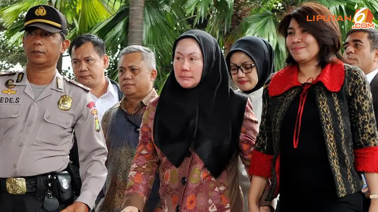 Gelar Ratu Milik Atut Chosiyah Digugat - News Liputan6.com