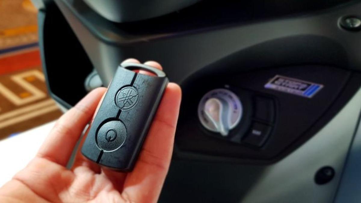 Perbedaan Smart Key System pada Yamaha Lexi dan Honda Vario