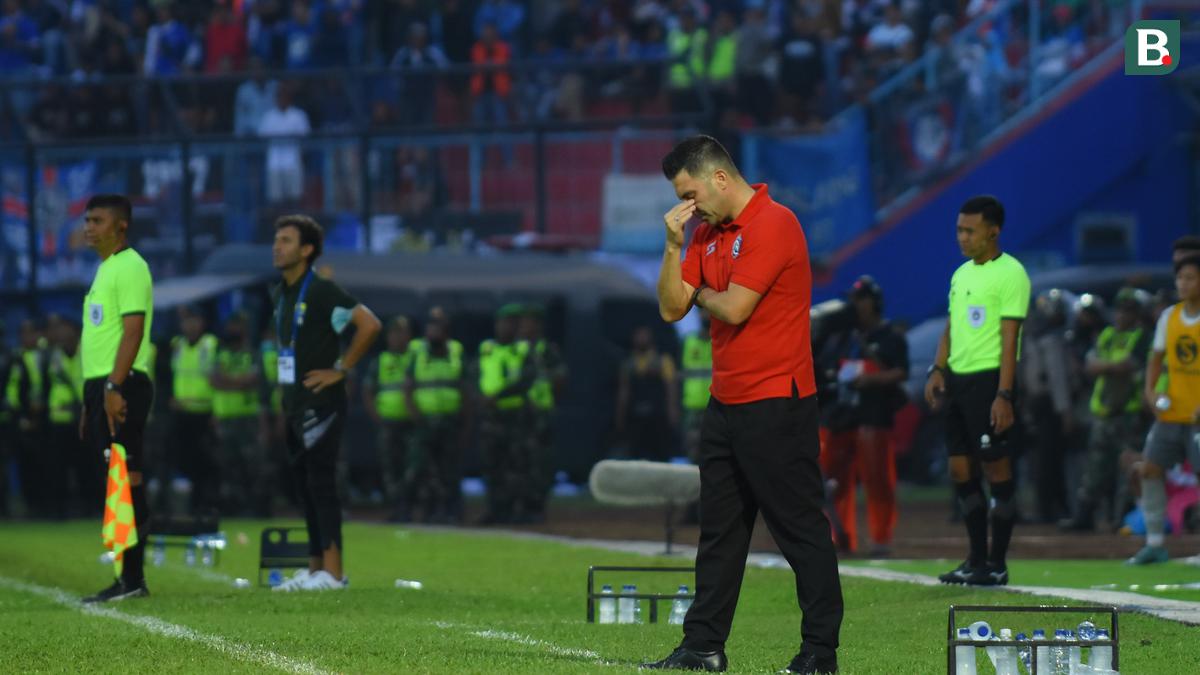 BRI Liga 1: Debut di Arema Berujung Kekalahan, Begini Respons Javier Roca