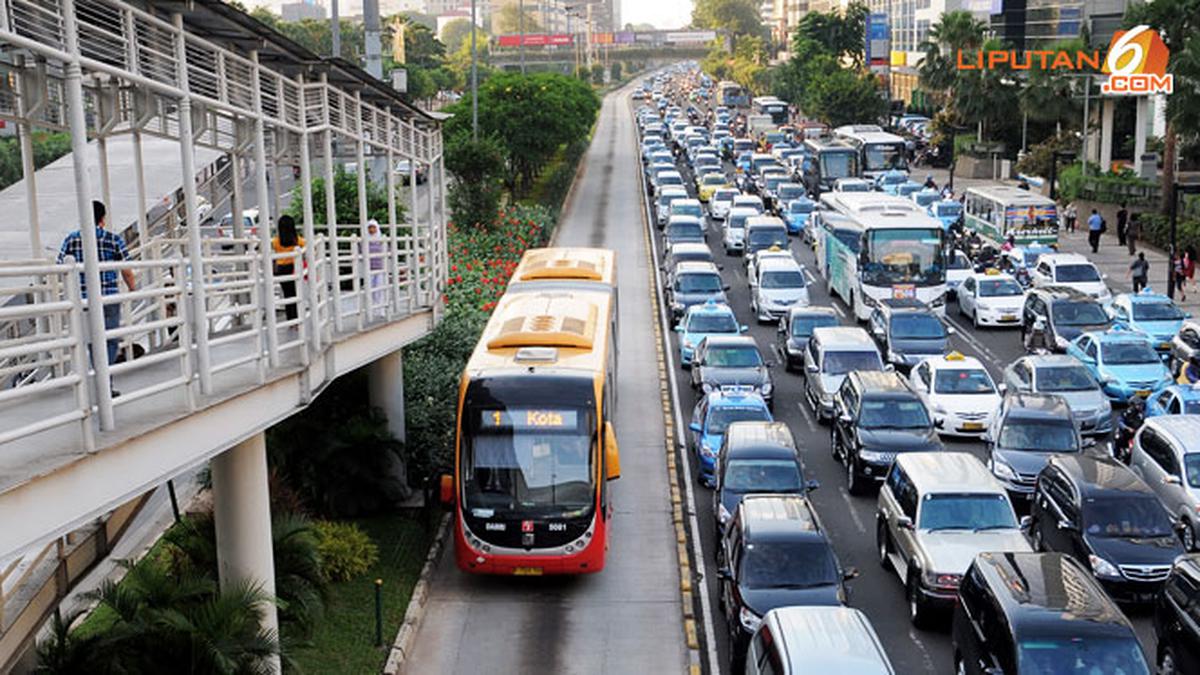 Jakarta Bakal Punya Busway Khusus di Tol Dalam Kota - Bisnis Liputan6.com