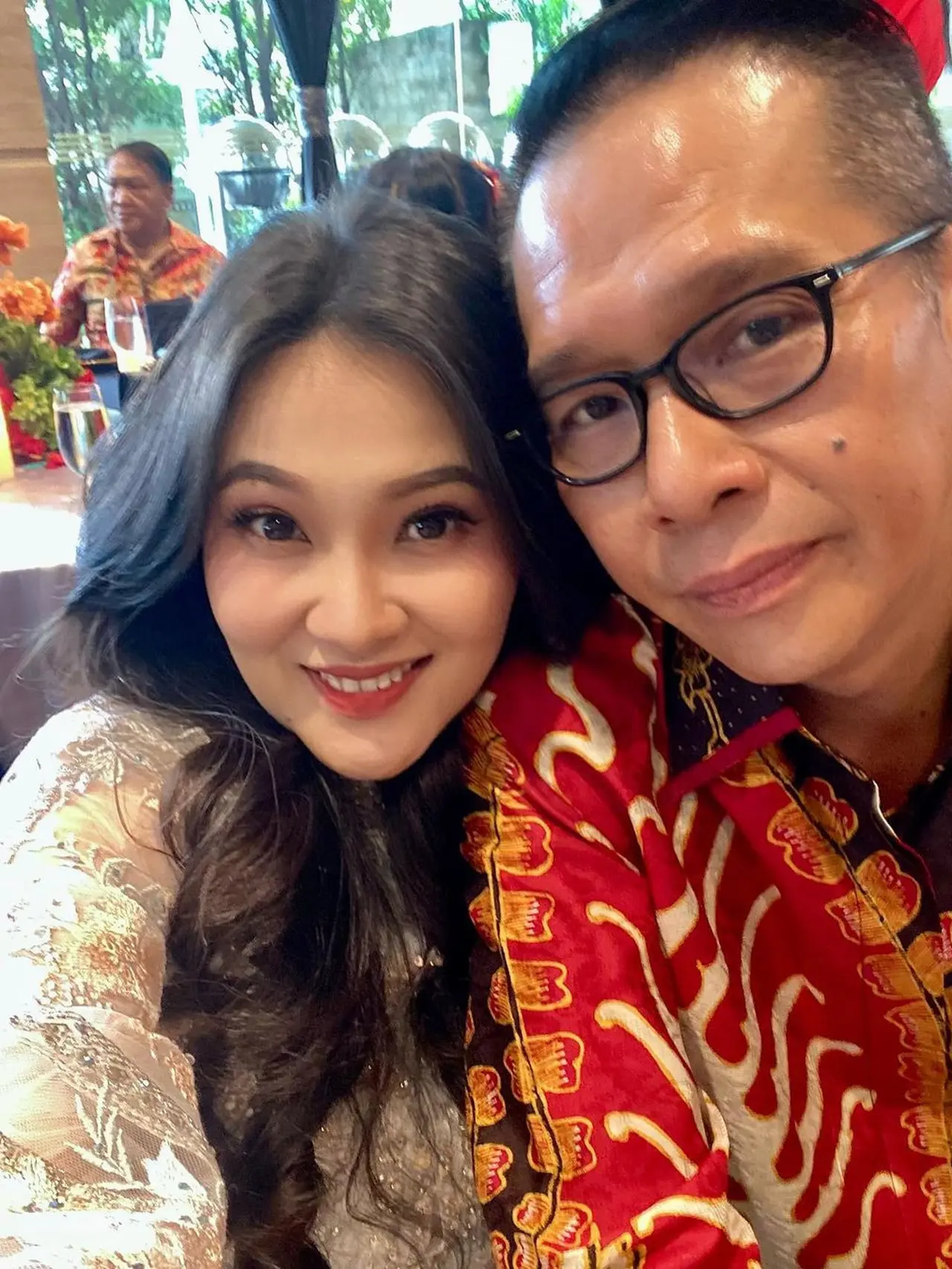 Profil Sherly Tjoanda Cagub Maluku Utara 2024, Ibu Tiga Anak yang Aktif ...