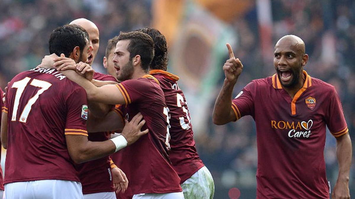 [Half Time] Nainggolan Buka Keunggulan Roma Atas Bologna - Bola ...