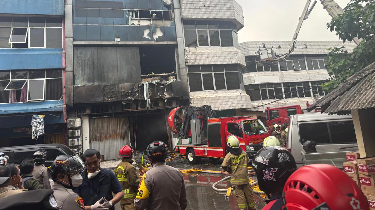 20 Kantong Jenazah Korban Kebakaran Kemayoran Tiba di RS Polri