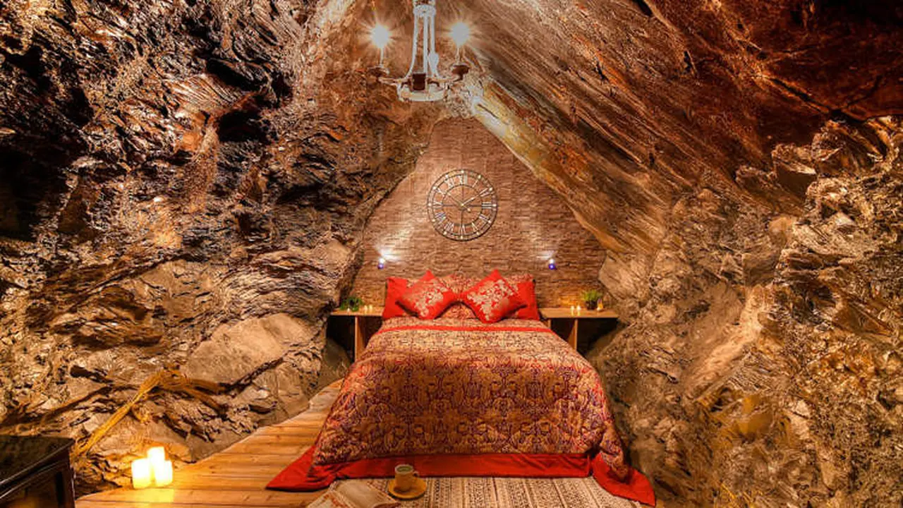Mengenal Deep Sleep, Hotel Terdalam di Dunia yang Terletak 419 Meter di ...