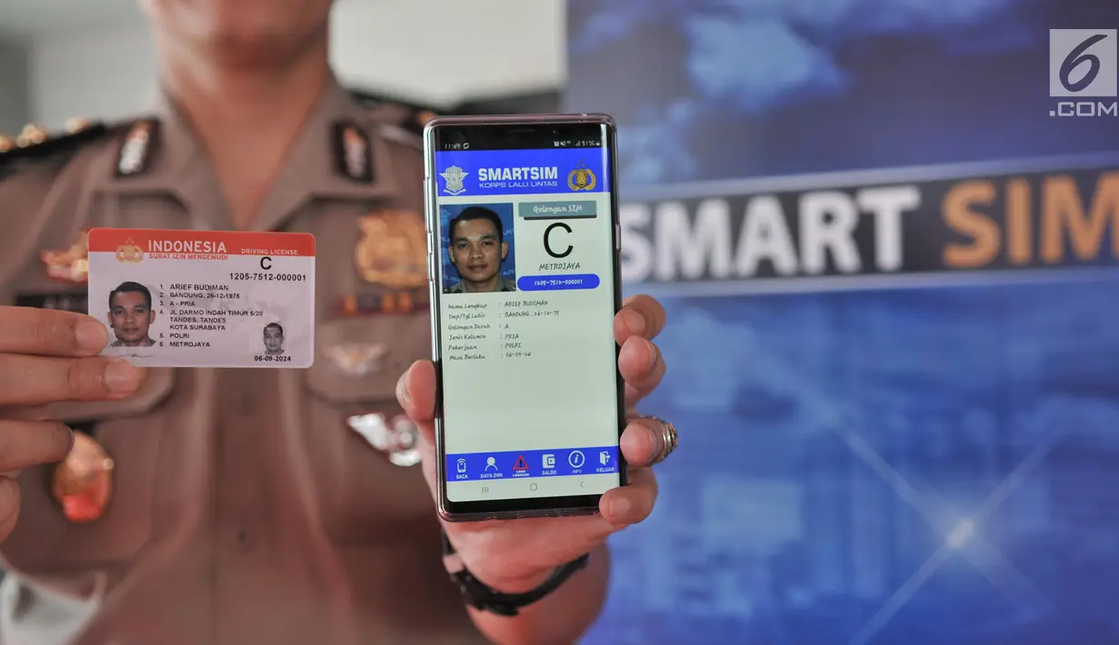 FOTO: Begini Cara Mudah Membuat Smart SIM - Foto Liputan6.com