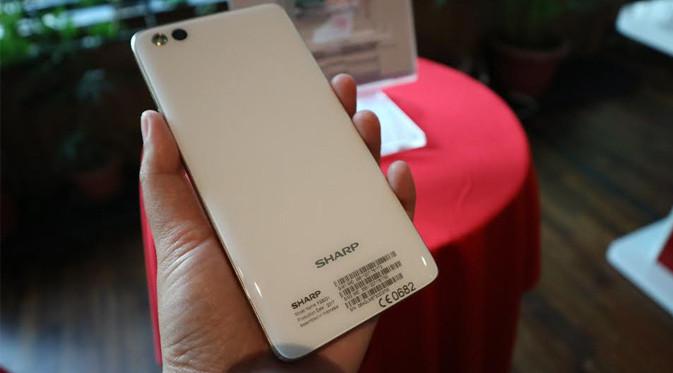 2 Smartphone Sharp Gebrak Indonesia, Ini Harga dan Spesifikasinya ...