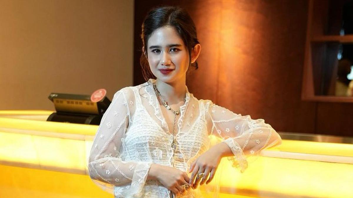 Unik dan Menarik, Ini Model Kebaya yang Cocok Untuk Acara Formal dari ...