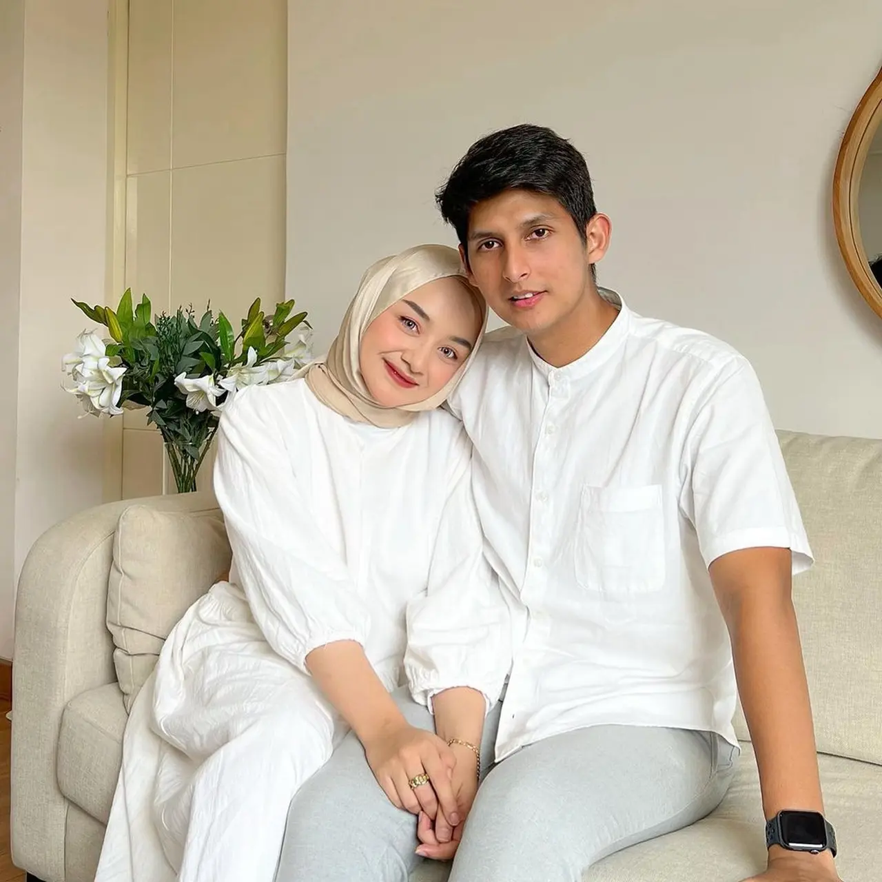 6 Potret Terbaru Antik Arifani Pemeran Nina di Sinetron Mutiara, Mantap Berhijab - Hot Liputan6.com