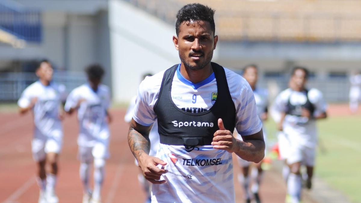 Duo Persib, Wander Luiz dan Geoffrey Castillion Siap Jadi Tandem ...