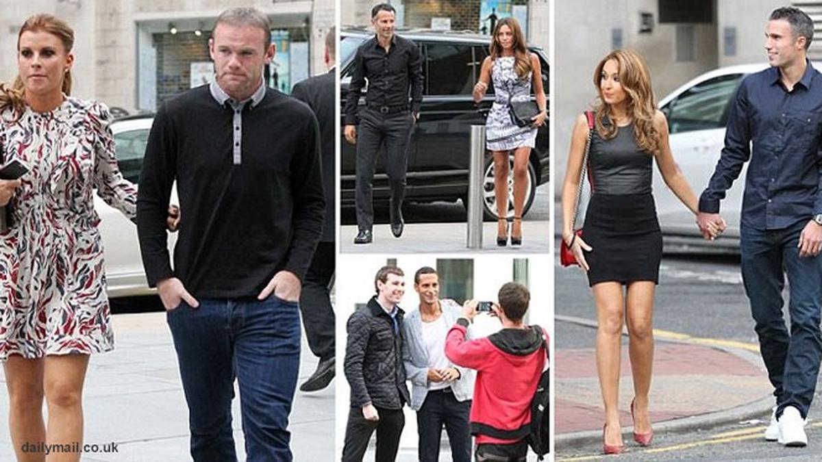 Hadiri Acara Temu Akrab, Personel MU Gandeng Pacar dan Istri - Bola ...