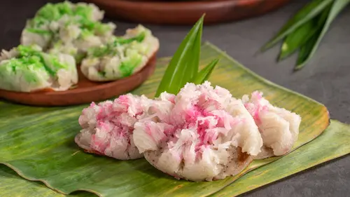 kue indonesia dari tepung beras