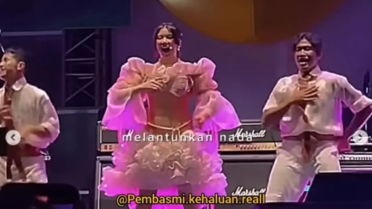 Kostum Manggung Tiara Andini Dikritik Lagi, Diminta Ganti Stylist dan ...