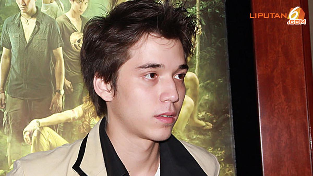 Steven William Ketagihan Syuting di Luar Negeri - ShowBiz Liputan6.com