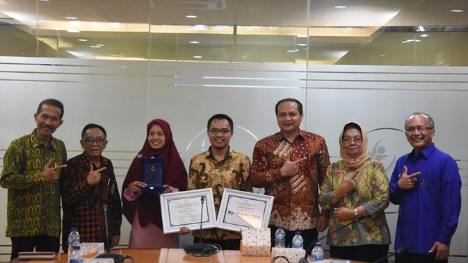 Penyerahan Penghargaan Pembuatan Logo Baru BNP2TKI Jadi BP2MI - News ...