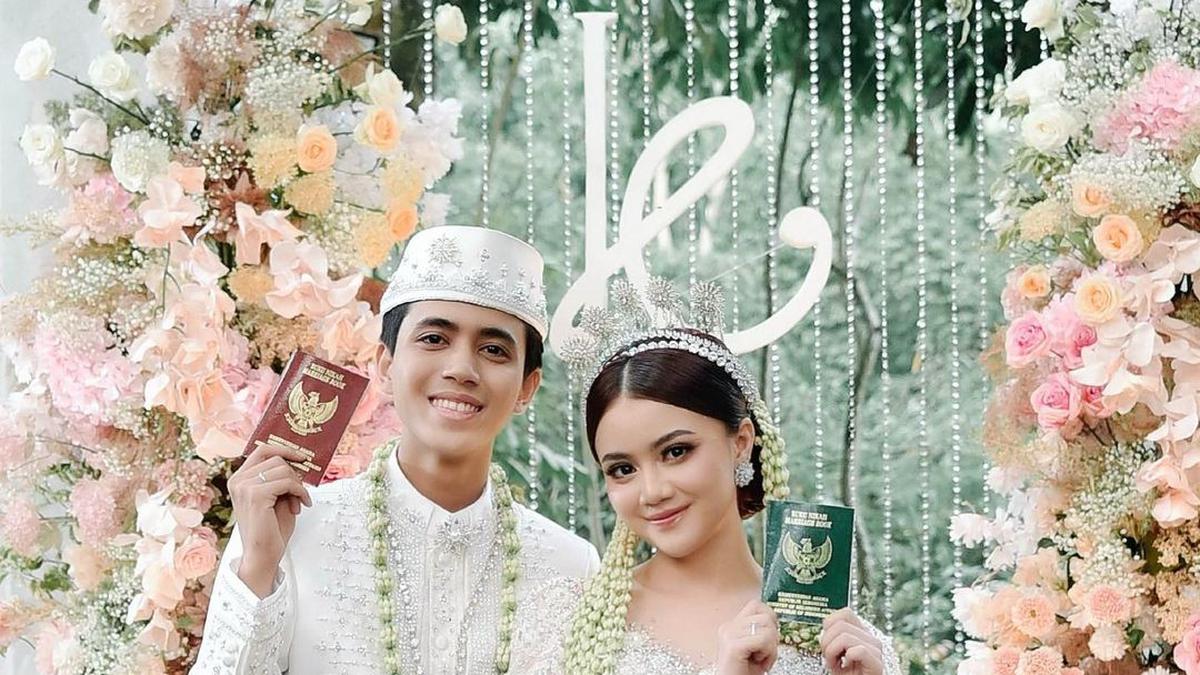 Biodata dan Agama Kayes Komplet, Seleb TikTok yang Kini Menikah dengan ...