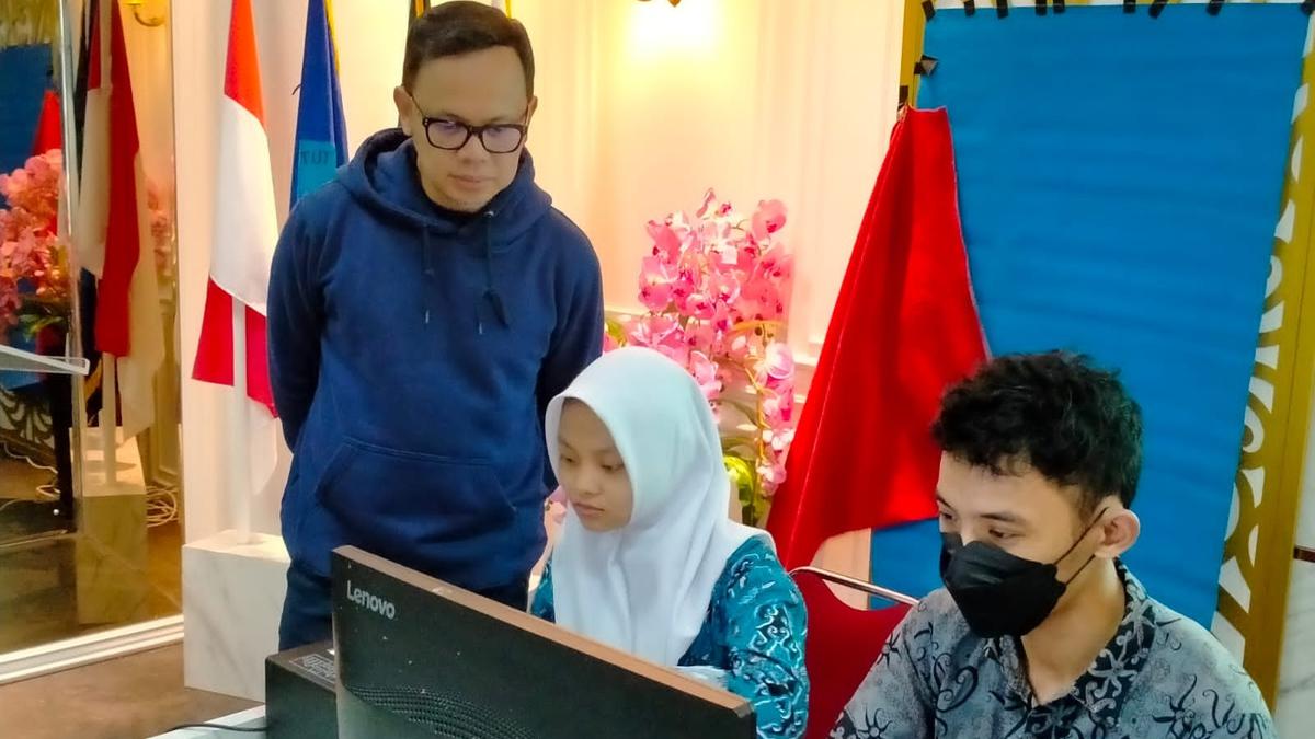 Jemput Bola Perekaman E-KTP ke Sekolah di Bogor, Bima Arya: Persiapan ...