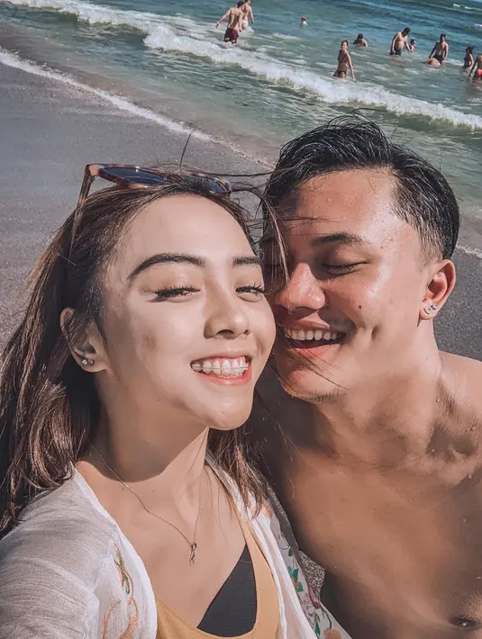 FOTO: Potret Mesra Rizky Febian dan Azalia Bianda yang Makin Lengket ...