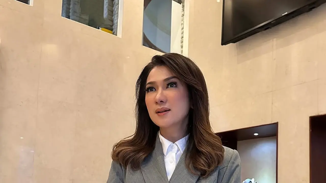 Profil dan Perjalanan Karier Fifi Aleyda Yahya, Pernah Ingin Jadi ...