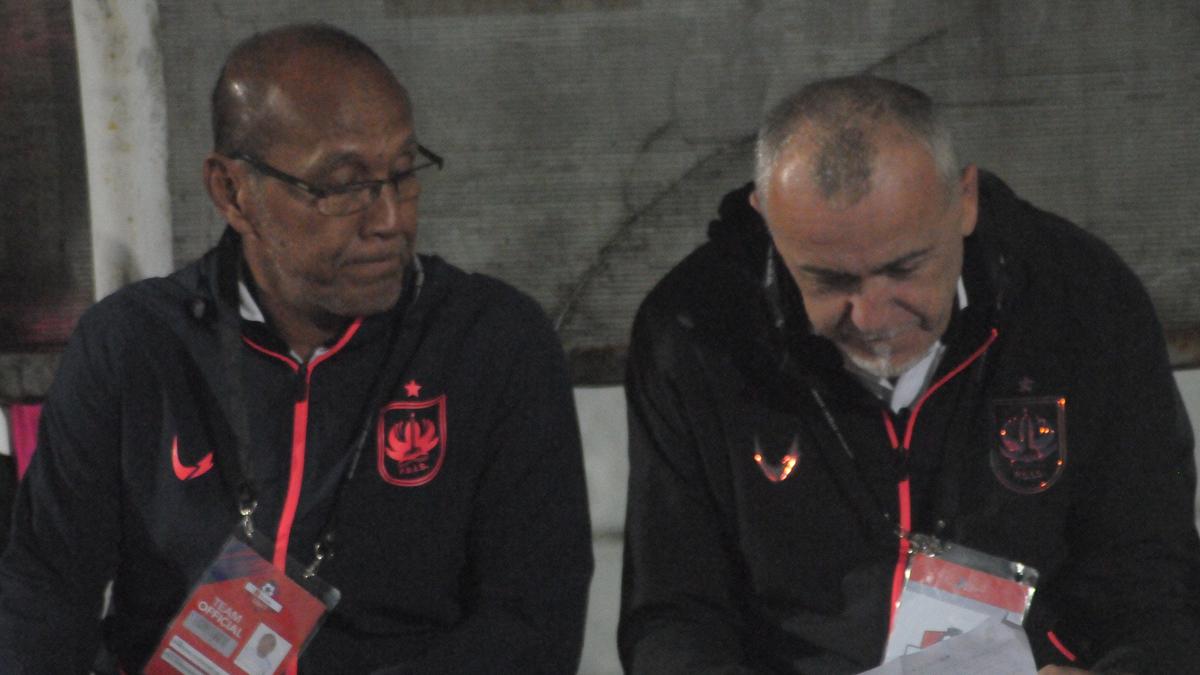 Banur dan Dragan Djukanovic Bakal Bertukar Posisi di PSIS - Indonesia Bola.com