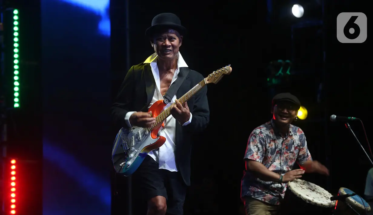 Aksi Panggung Toni Q Ajak Penonton Bernyanyi dan Bergoyang Reggae di ...