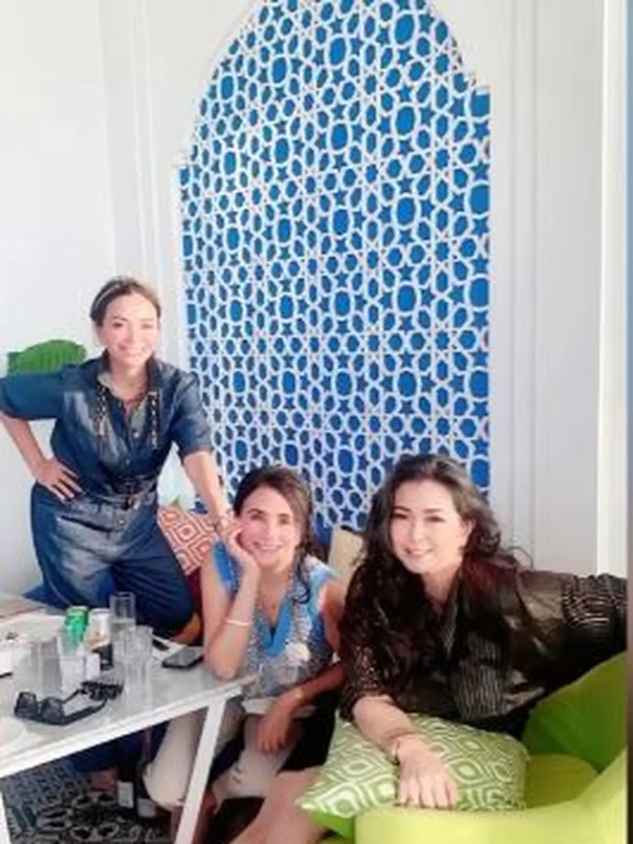 6 Potret Terbaru Jennifer Ipel Usai Direhabilitasi, Penampilannya Curi ...