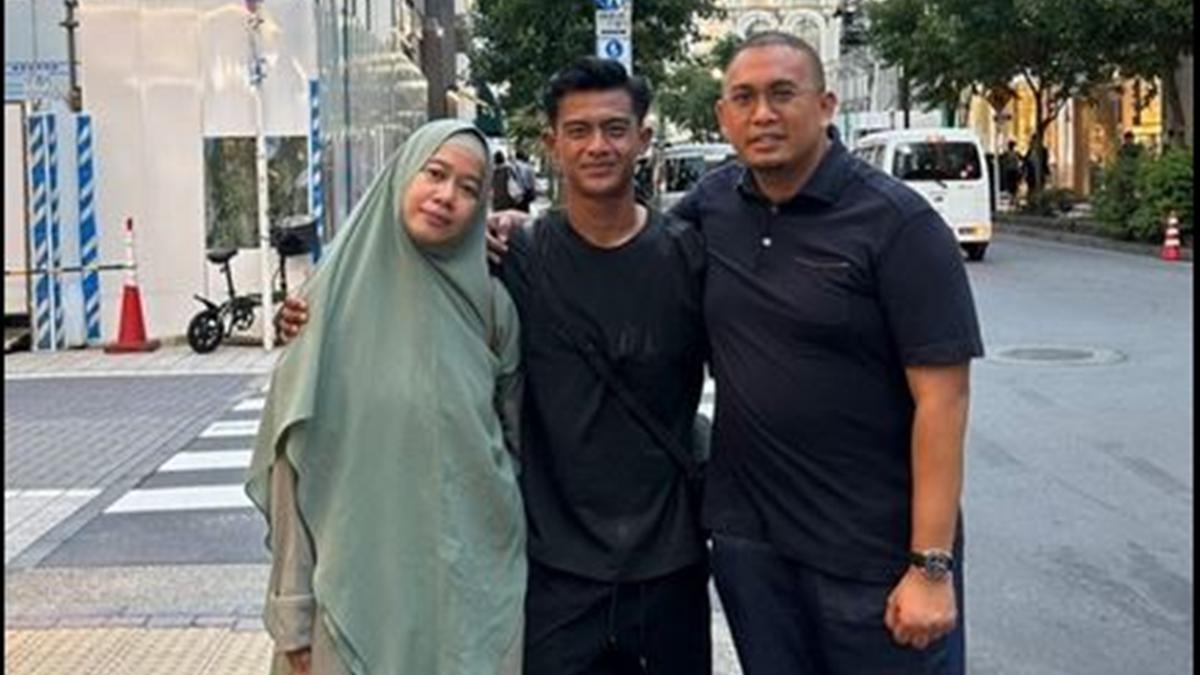 Potret Kedekatan Arhan dengan Mertua, Ayah dan Ibu Azizah Salsha - Foto Liputan6.com