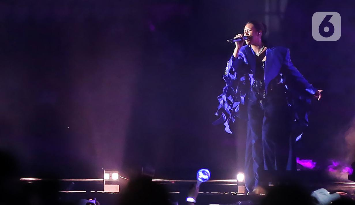 Cetak Sejarah, Raisa Jadi Penyanyi Perempuan Pertama yang Konser ...