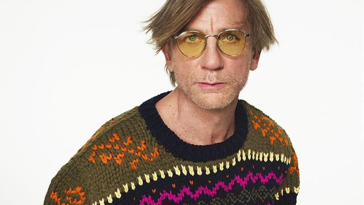 Hapus Imej James Bond, Daniel Craig Tampil bak Babang Tamvan dengan ...