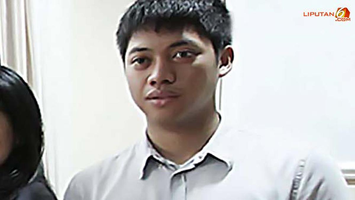 Rasyid Rajasa Tabrakan Usai Jemput Teman Wanitanya - News Liputan6.com