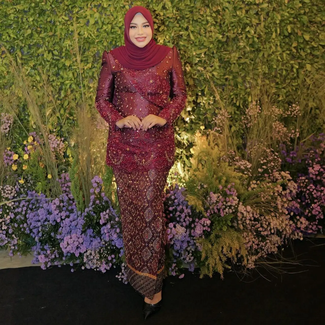 4 Potret Aurel Hermansyah dalam Balutan Kebaya, Inspirasi Fashion yang Memikat - Hot Liputan6.com