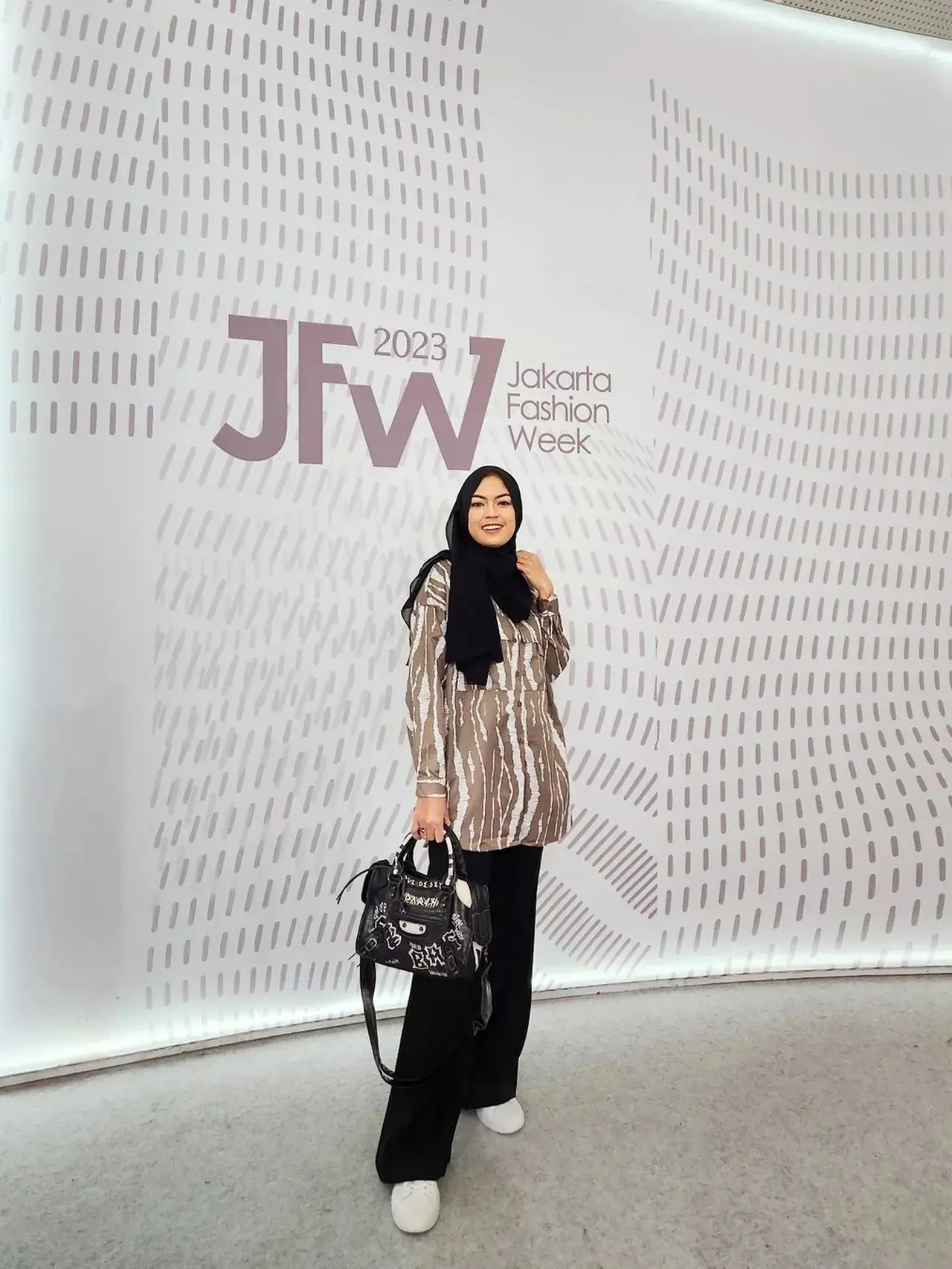 Ingat Rizma Si Guru Cantik asal Tegal yang dulu Viral? Lama Tak Terlihat, Penampilannya Berubah ...