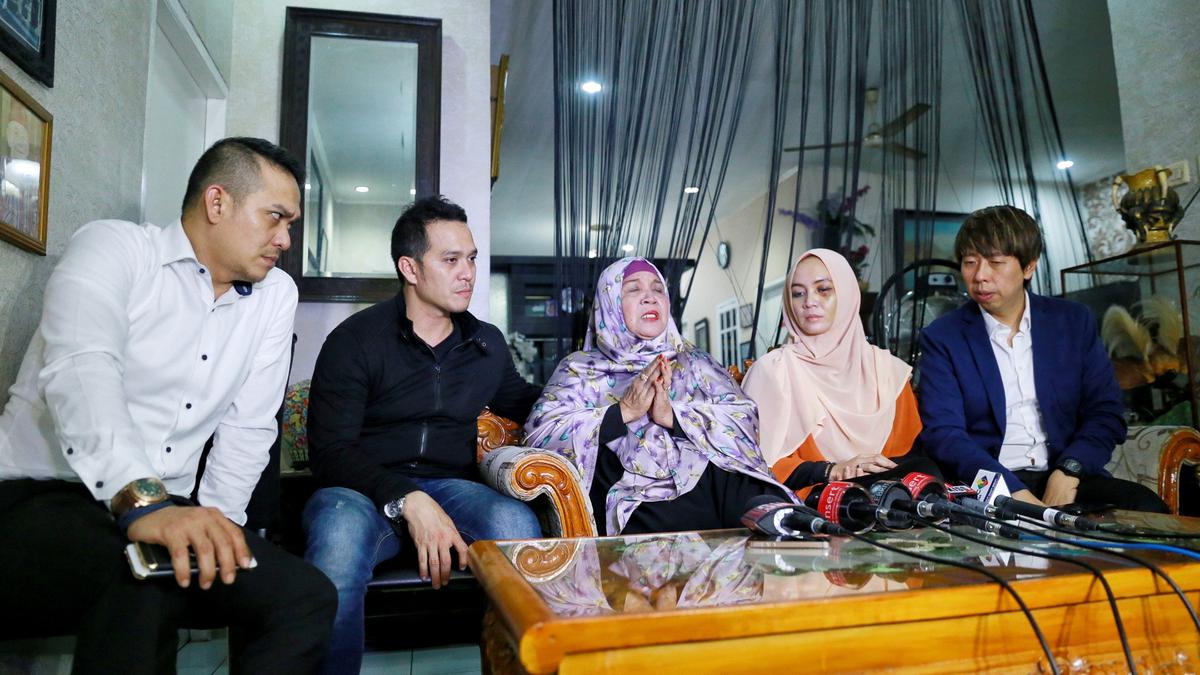 Fadli dan Fadlan Tak Sabar Bertemu Penganiaya Adiknya - ShowBiz ...