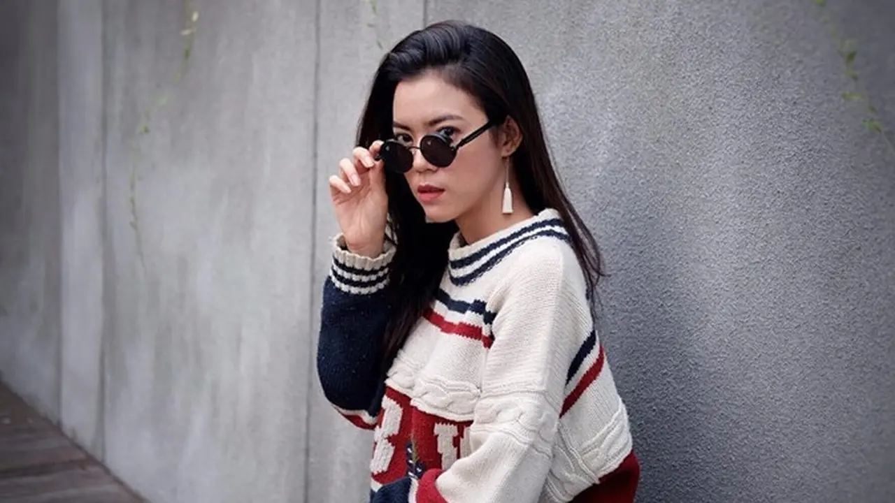 7 Pesona Riana Rizki, Adik Risa Saraswati yang Jago Lukis Tubuh - Hot ...