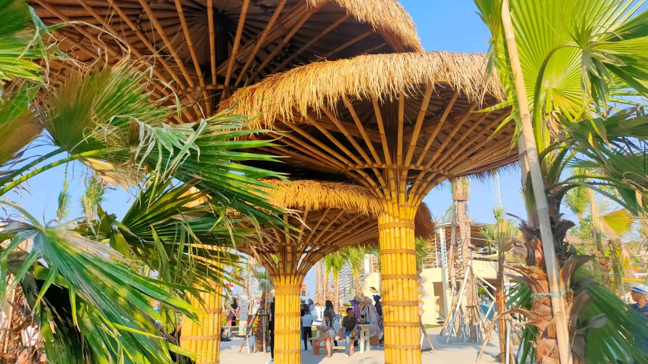 Jalan-Jalan ke Aloha PIK, Wisata Kuliner Tepi Pantai yang Dilengkapi ...