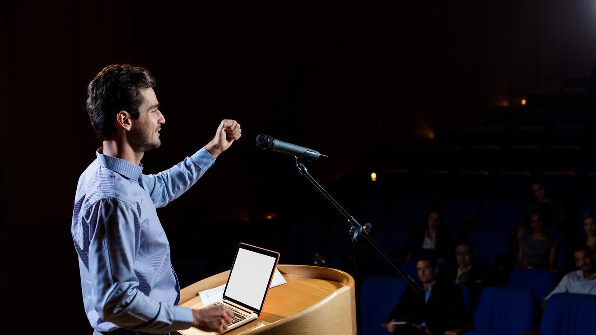 6 Contoh Kalimat Pembuka Pidato yang Mudah Dihafalkan dan Menarik ...