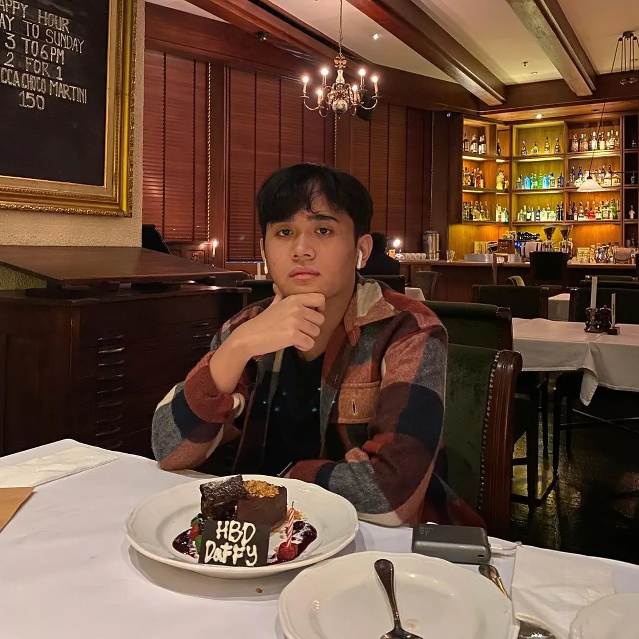 6 Potret Tampan Rafly Aziz, Putra Pertama Mulan Jameela yang Beranjak ...