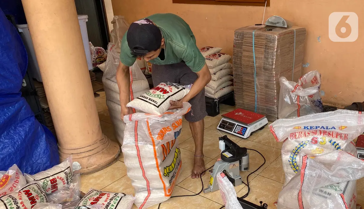 FOTO: Kebutuhan Kemasan Beras Ukuran 3 sampai 5 kg Alami Peningkatan ...