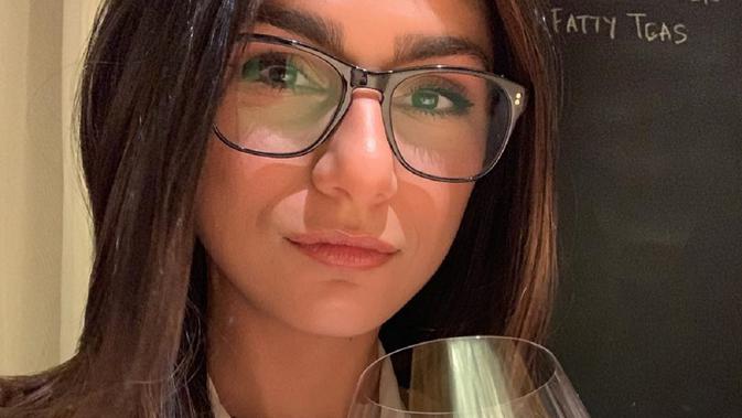 Pesan Mia Khalifa pada Para Perempuan Muda yang Berniat Jadi Bintang Film Porno - Lifestyle ...